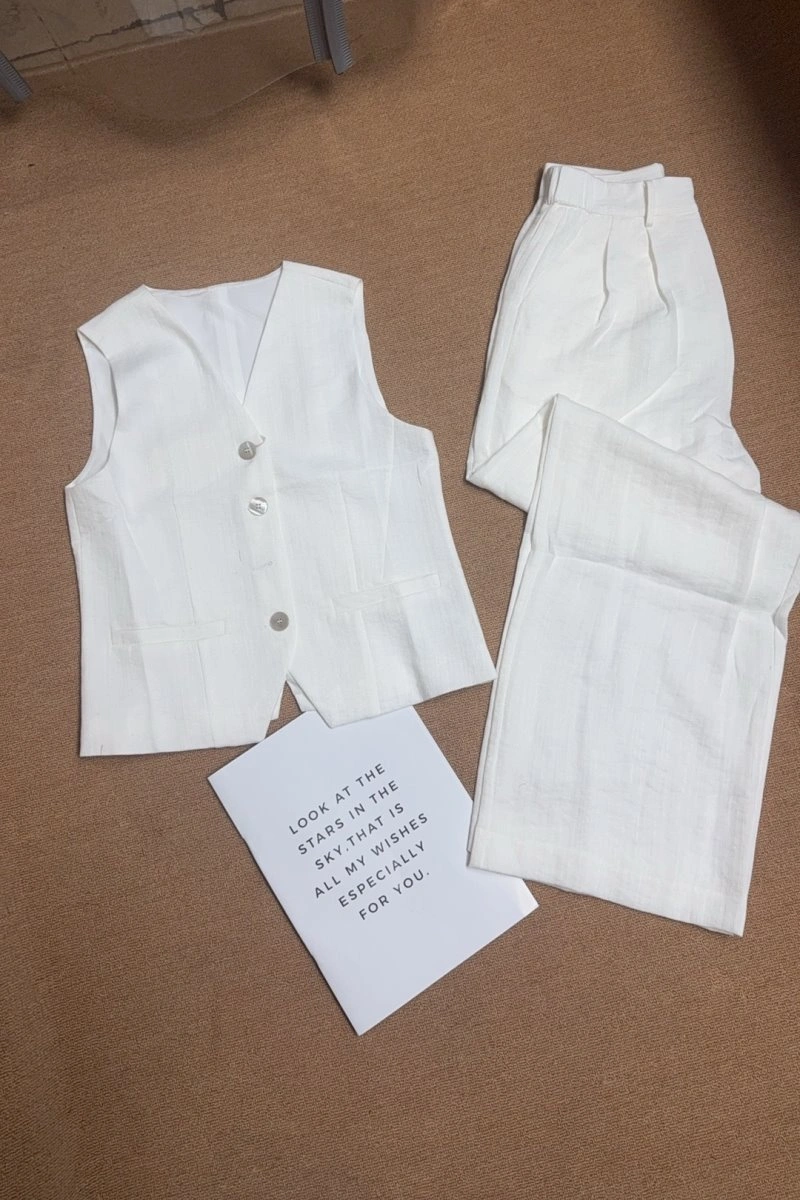 Top mirror Chanel Long Suits