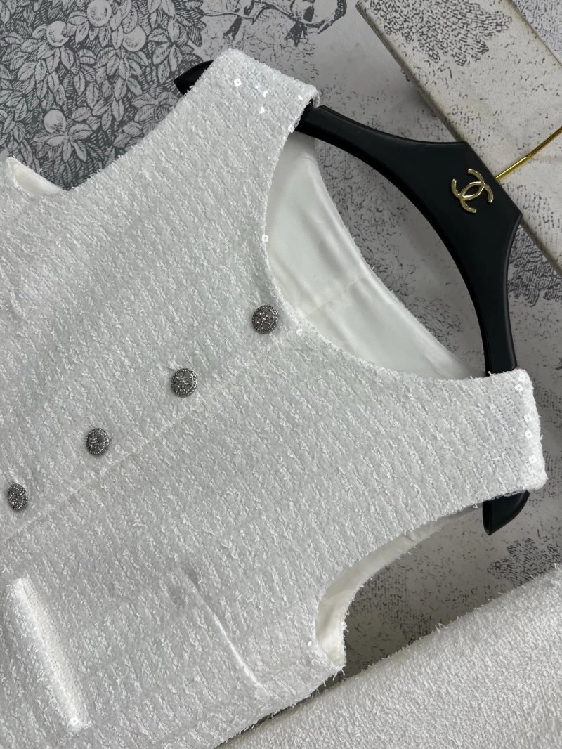 Discounted Chanel Long Suits