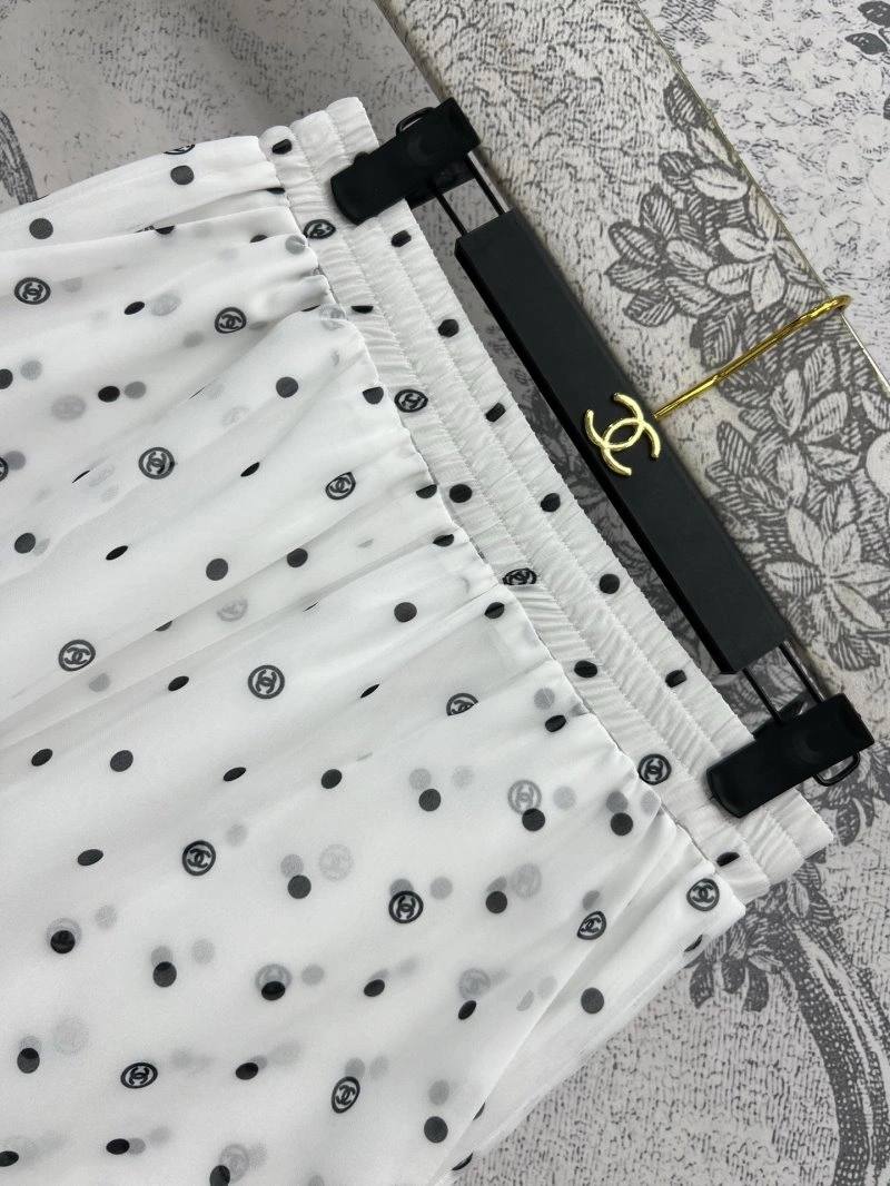 Top mirror Chanel Long Suits