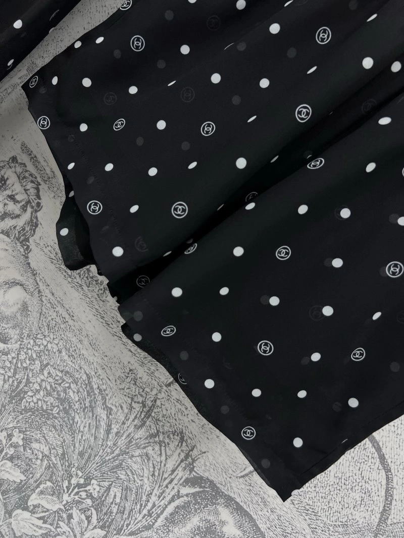 Low-cost Chanel Long Suits