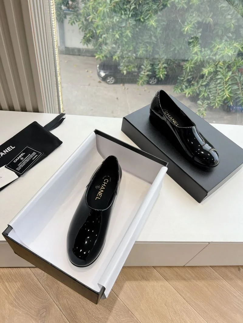 Chanel Low Shoes