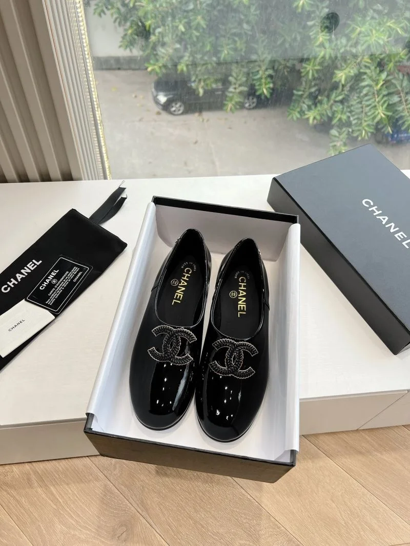 Precise copy Chanel Low Shoes