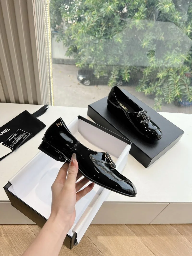 Precise copy Chanel Low Shoes