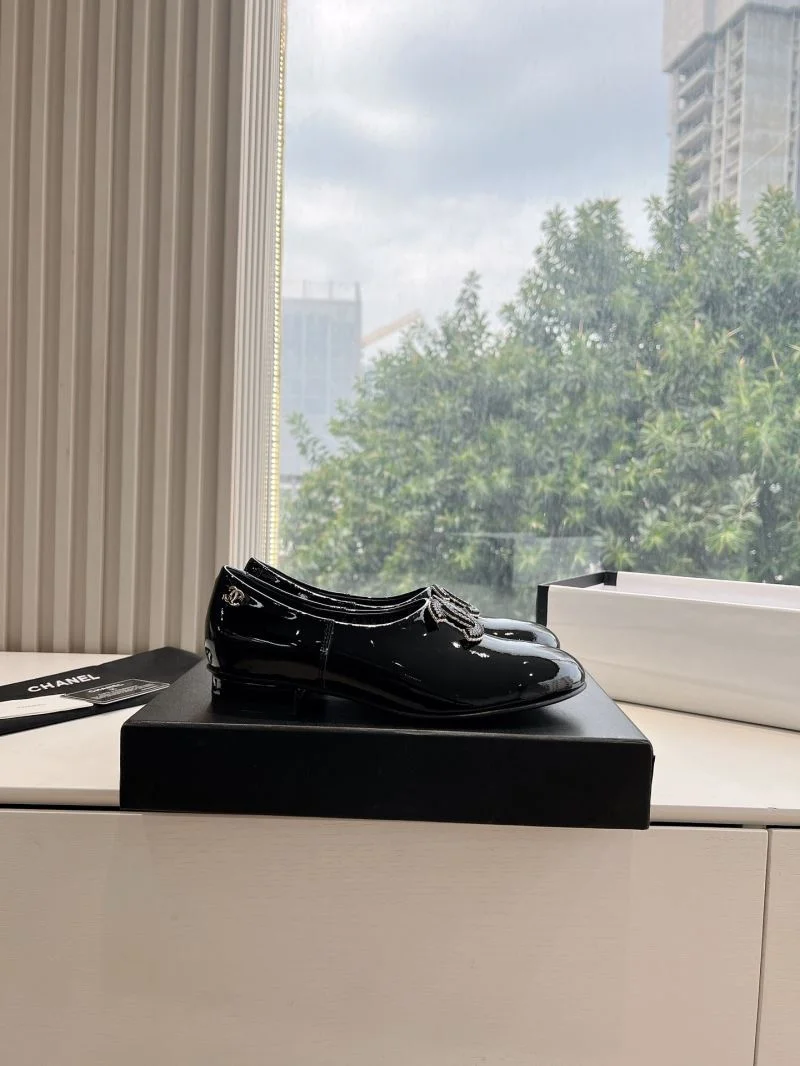 Precise copy Chanel Low Shoes