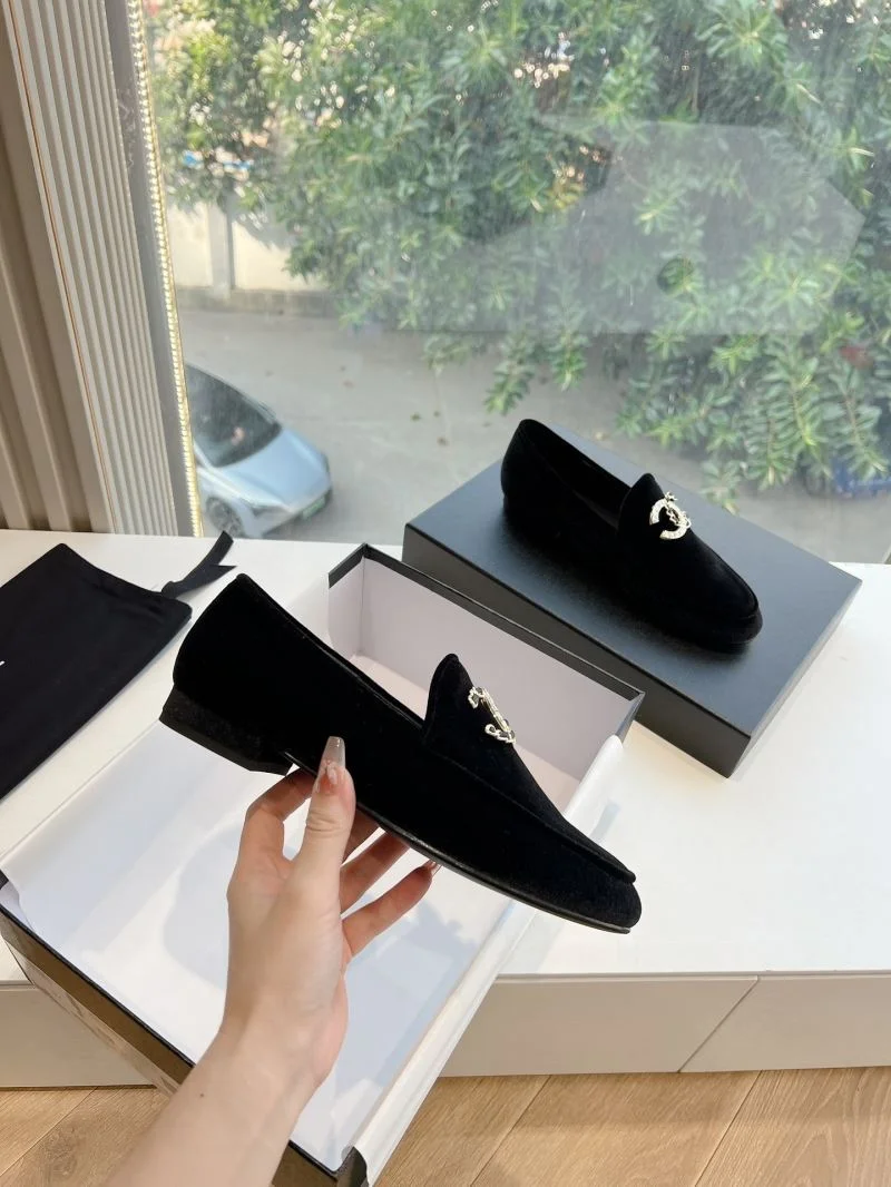 Low-cost Chanel Low Shoes