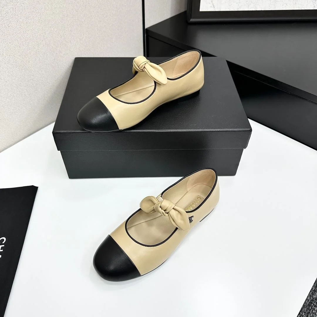Official Chanel Low Shoes