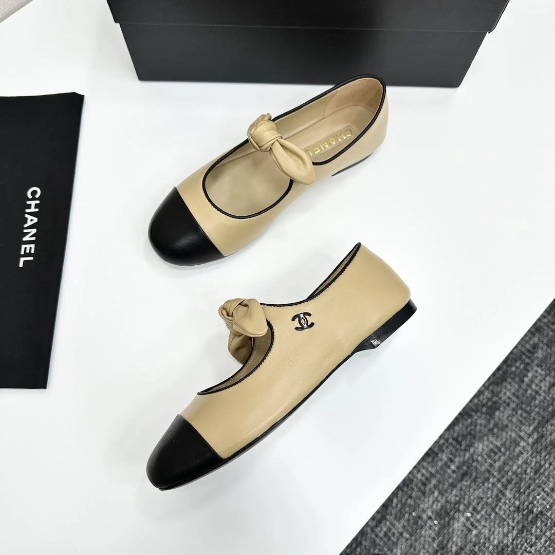 Official Chanel Low Shoes