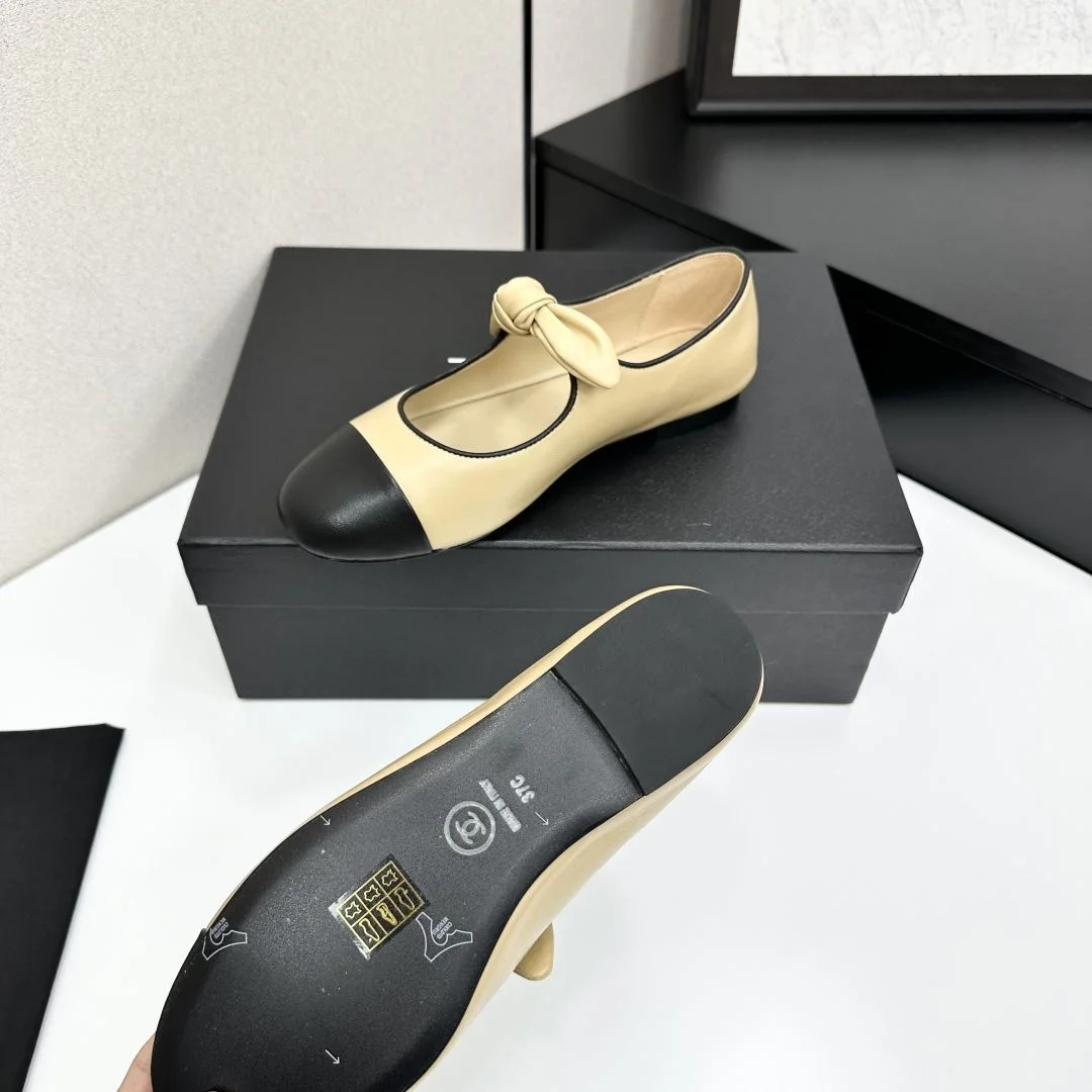 Official Chanel Low Shoes