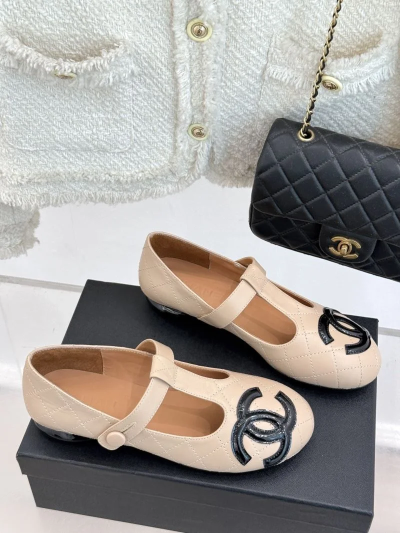Perfect replica Chanel Low Shoes