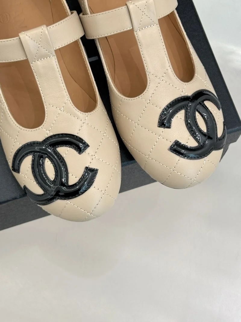 Perfect replica Chanel Low Shoes