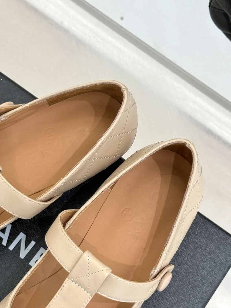 Perfect replica Chanel Low Shoes