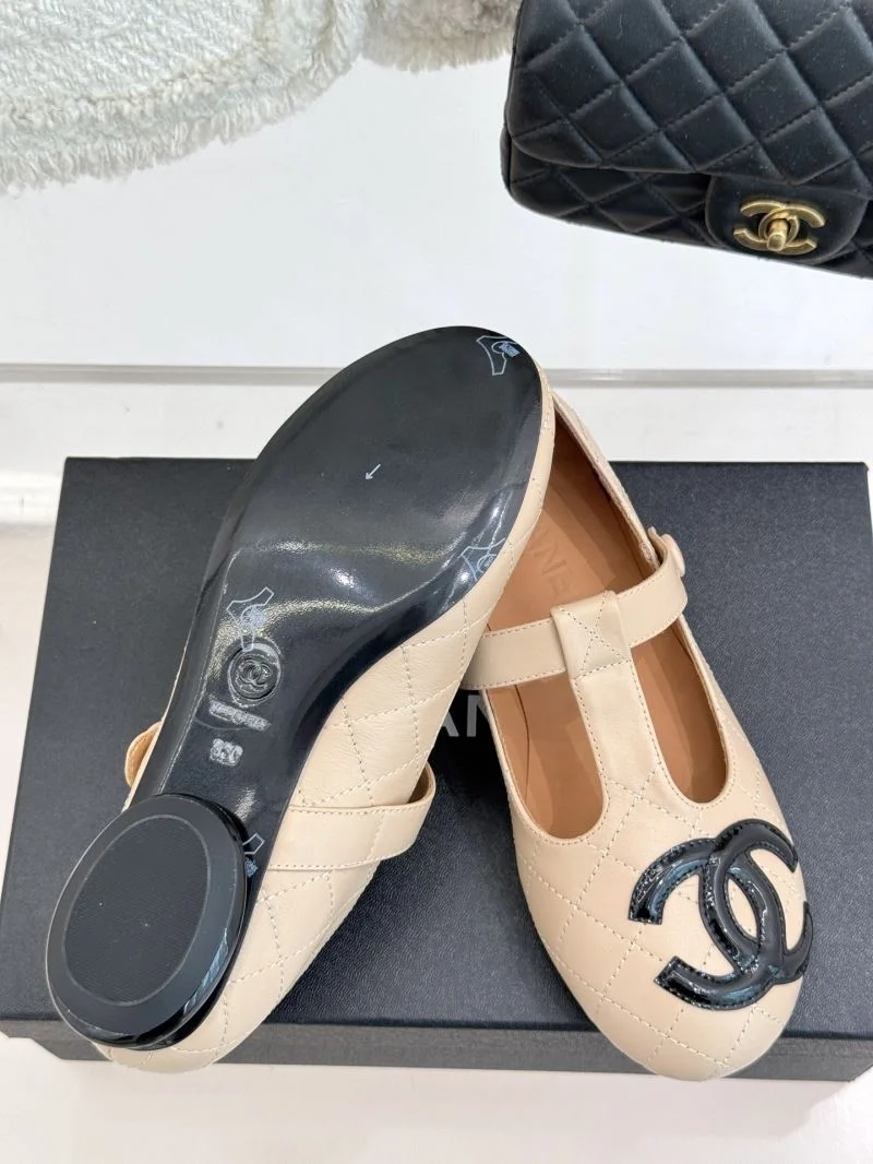 Perfect replica Chanel Low Shoes
