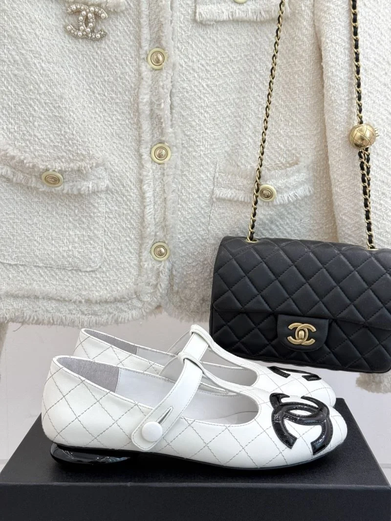 Chanel Low Shoes