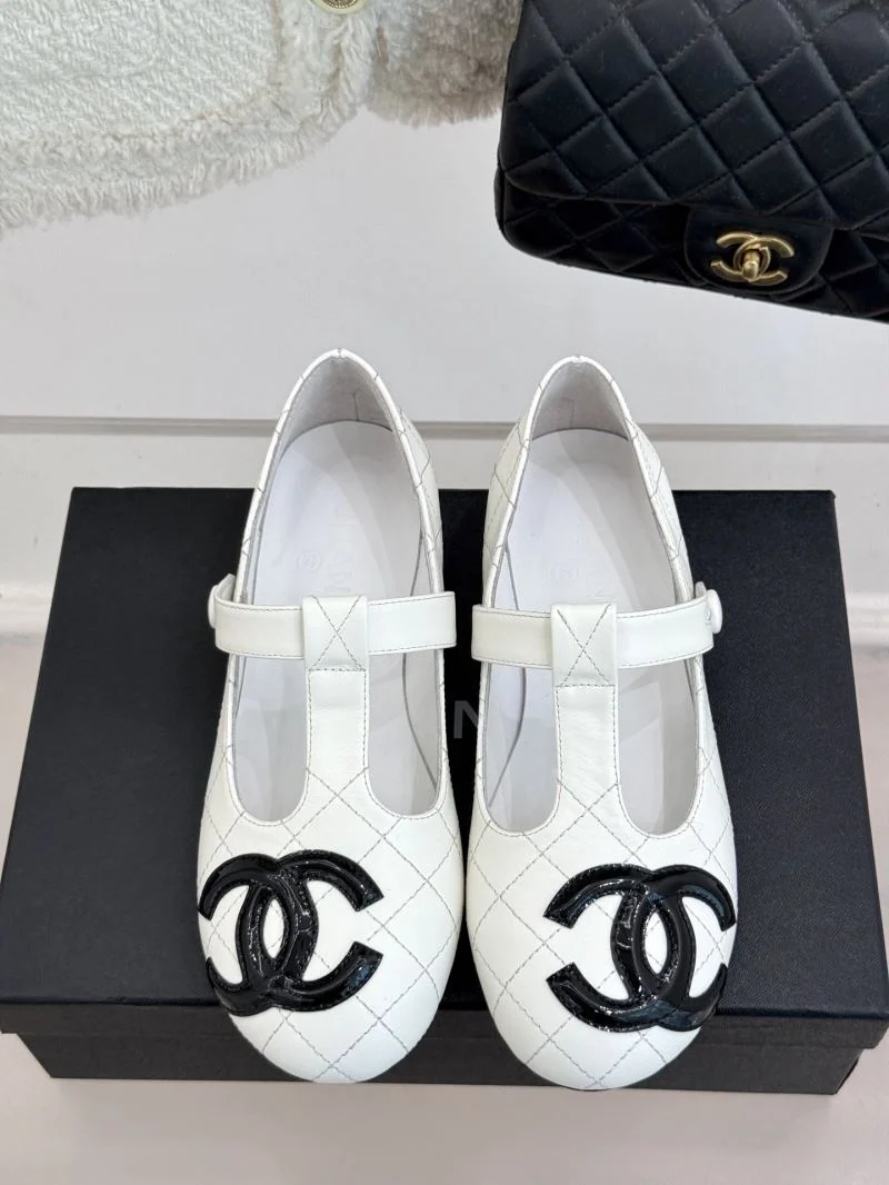 Legit Chanel Low Shoes