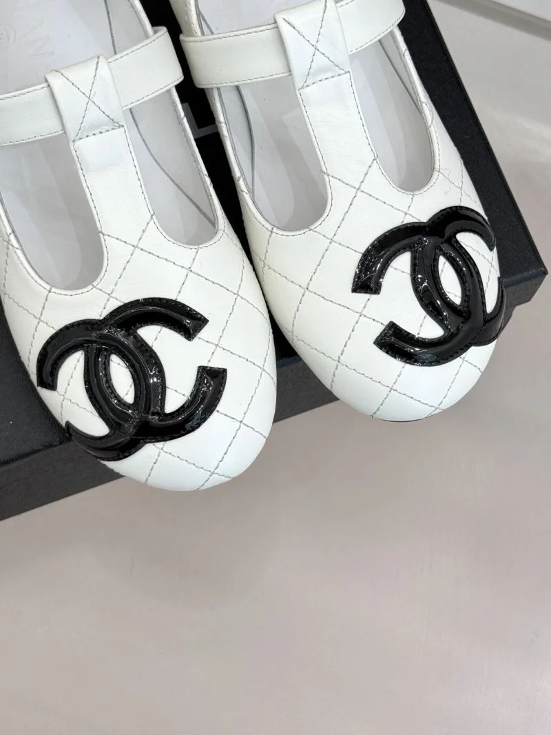 Legit Chanel Low Shoes