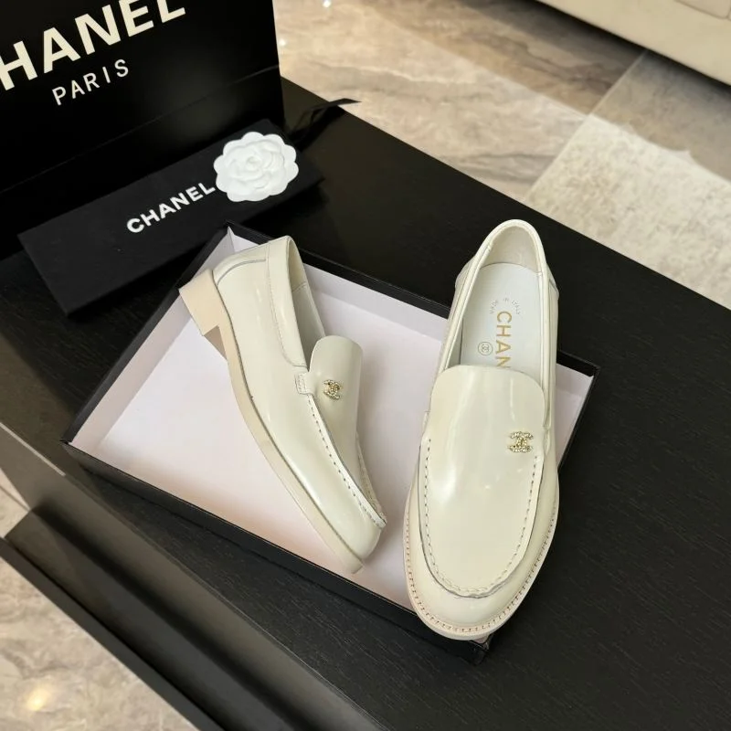 Top match Chanel Low Shoes