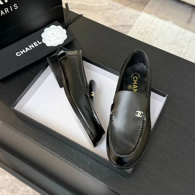 Reasonably priced Chanel Low Shoes