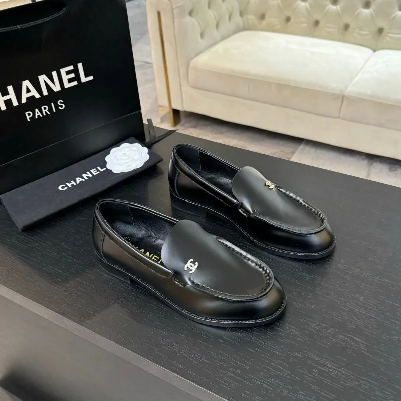 Reasonably priced Chanel Low Shoes