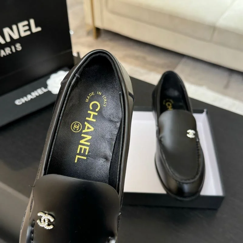 Reasonably priced Chanel Low Shoes