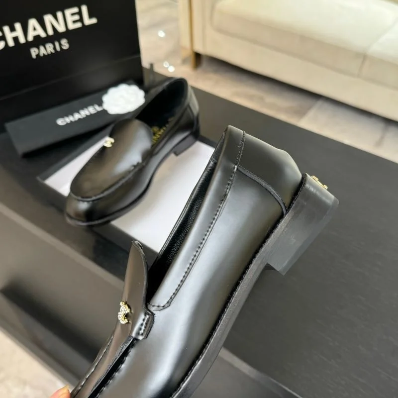 Reasonably priced Chanel Low Shoes