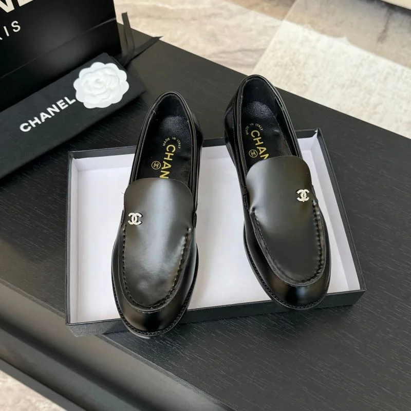 Reasonably priced Chanel Low Shoes