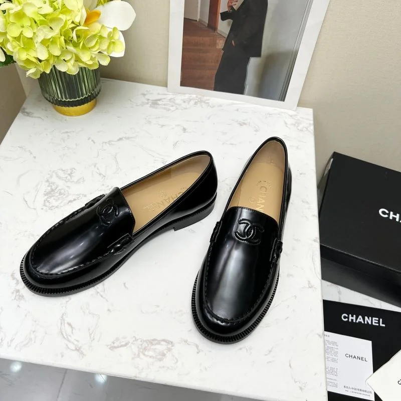 Precise copy Chanel Low Shoes