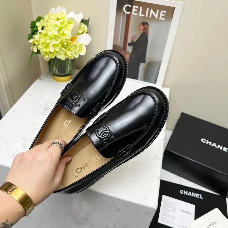 Precise copy Chanel Low Shoes