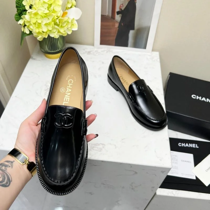 Precise copy Chanel Low Shoes