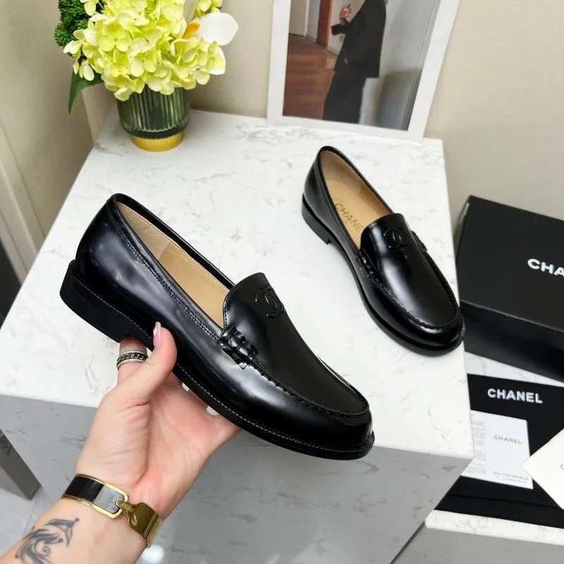 Precise copy Chanel Low Shoes