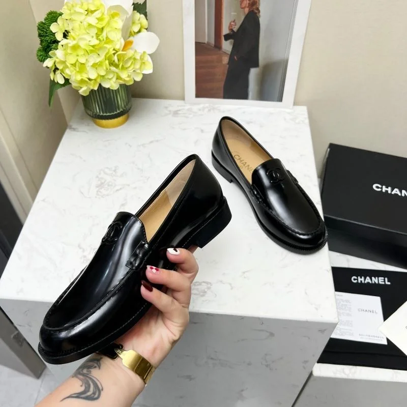 Precise copy Chanel Low Shoes