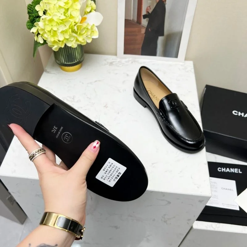 Precise copy Chanel Low Shoes