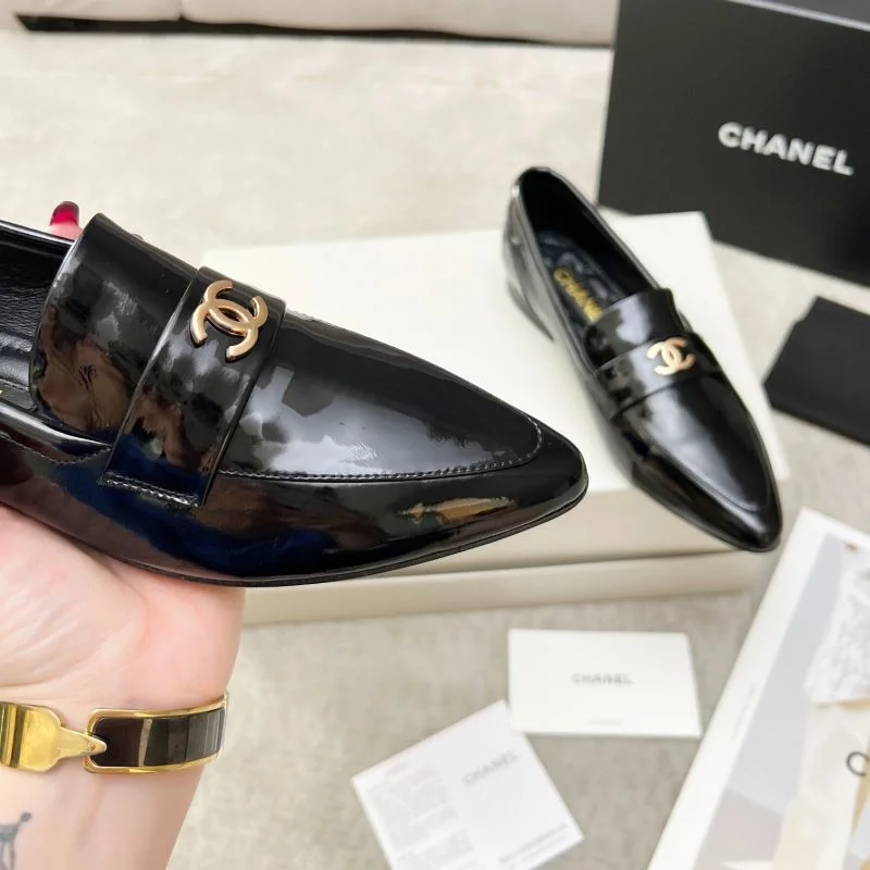 Discounted Chanel Low Shoes