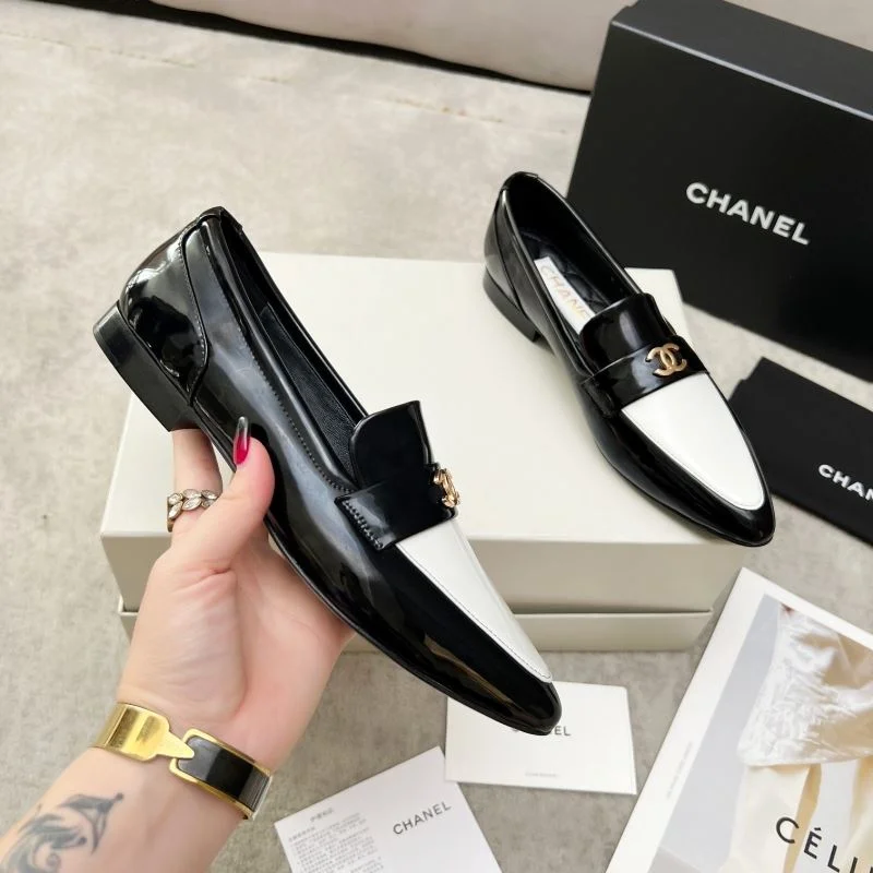 Exact replica Chanel Low Shoes