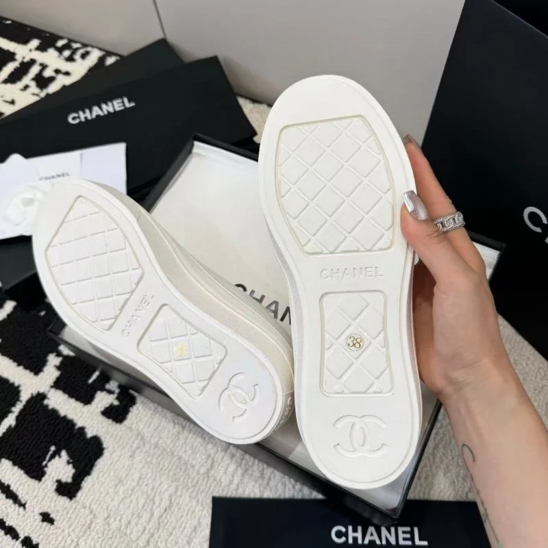 Reasonably priced Chanel Low Shoes