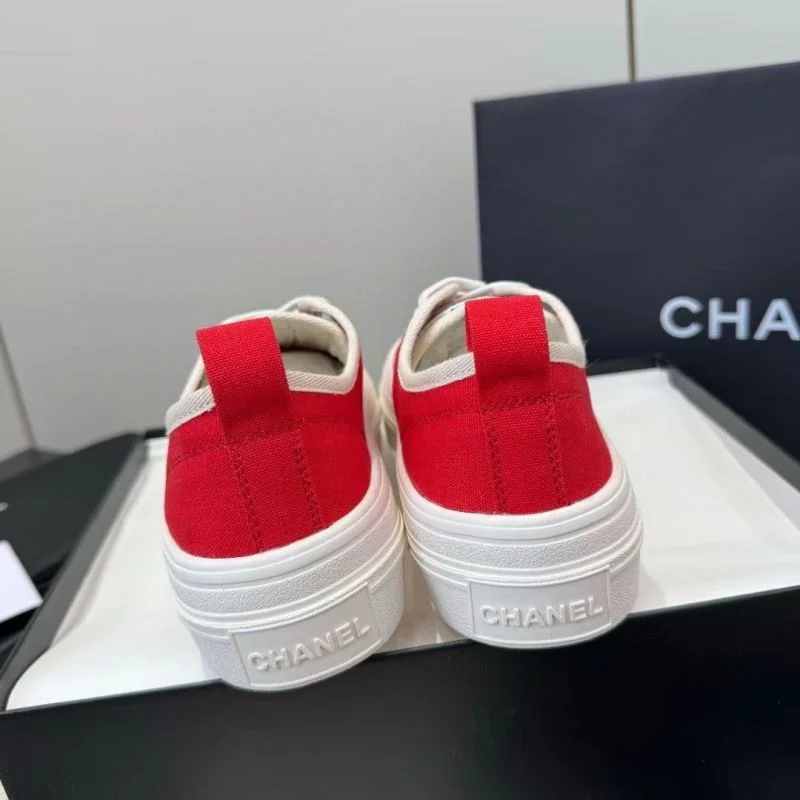 Top mirror Chanel Low Shoes