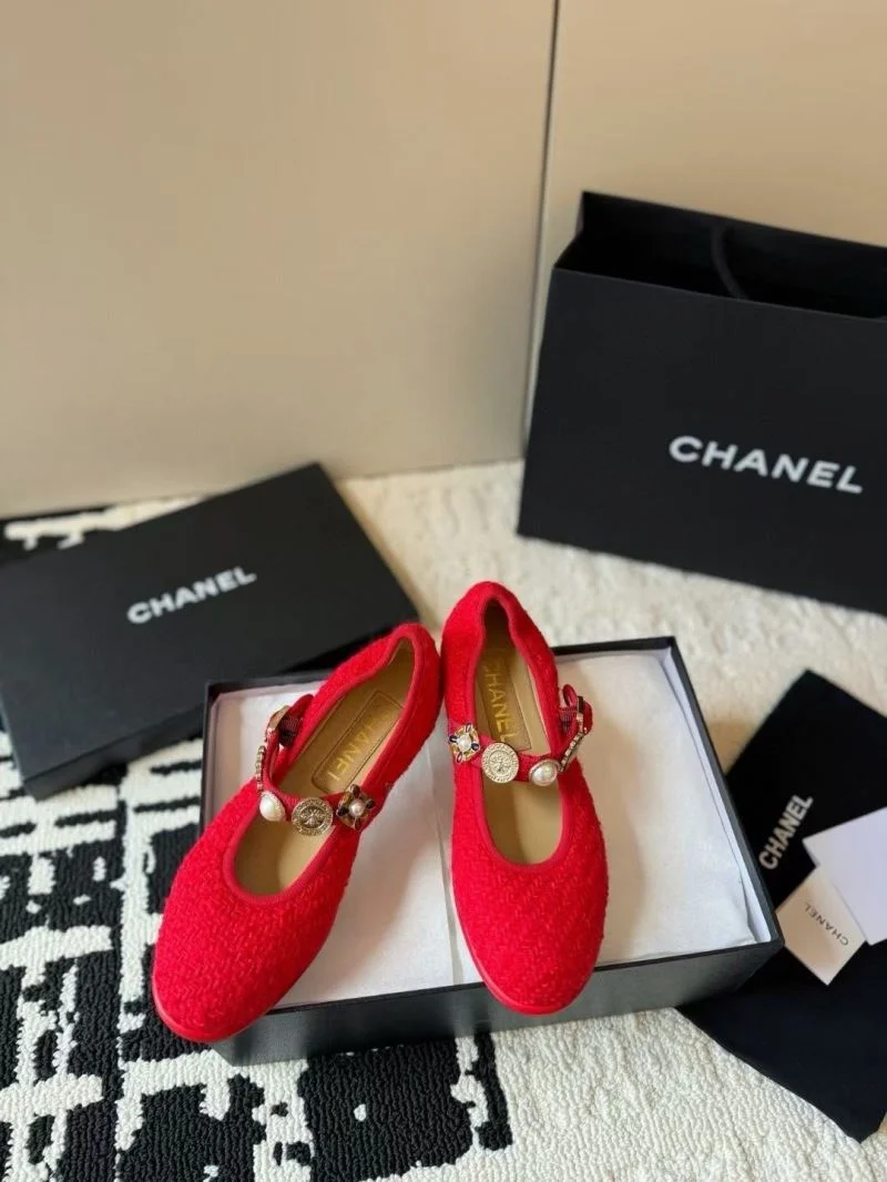 Brand-authenticated Chanel Low Shoes