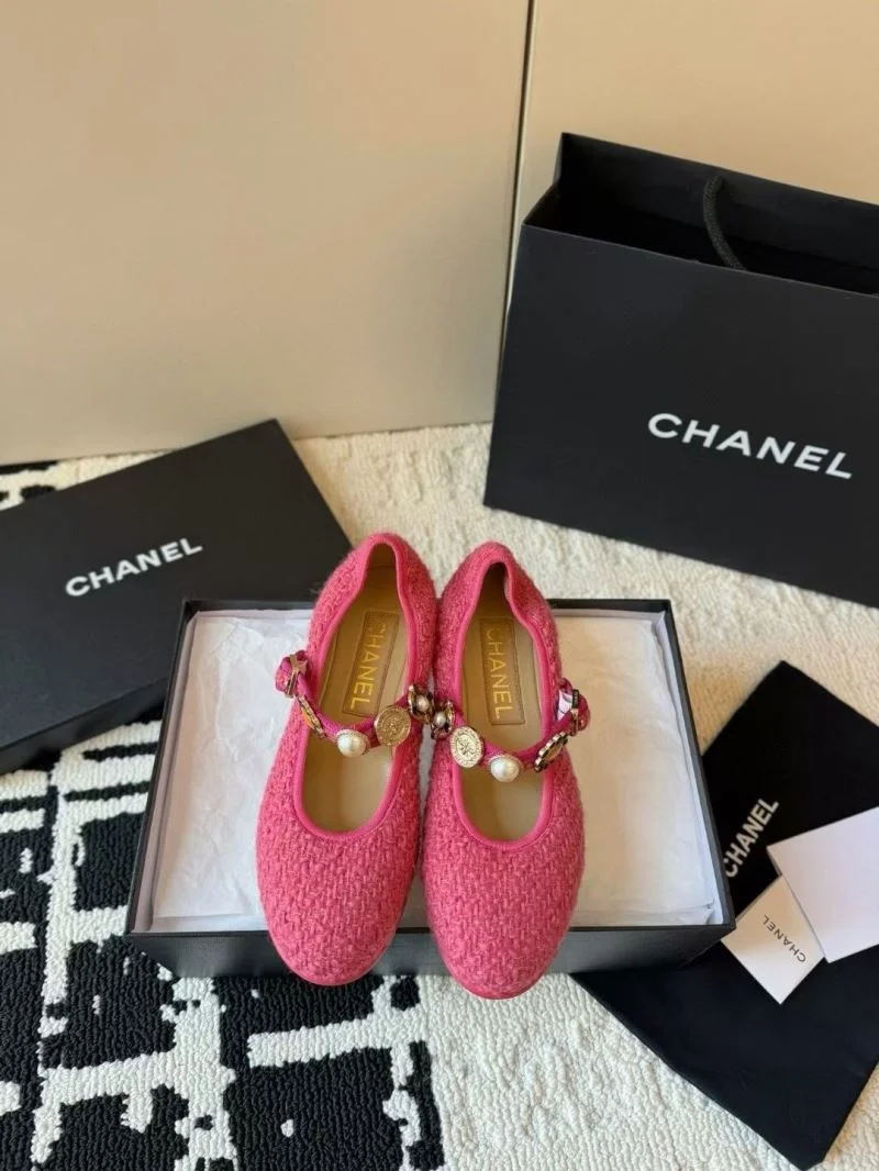 Chanel Low Shoes