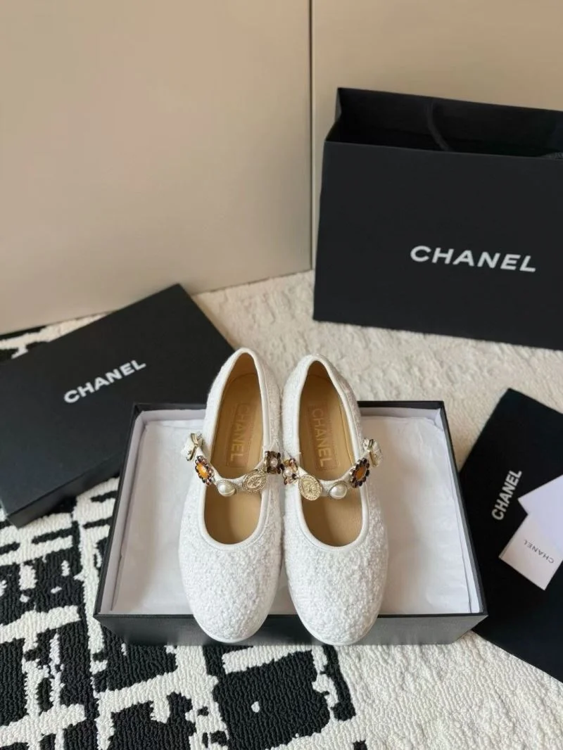Chanel Low Shoes
