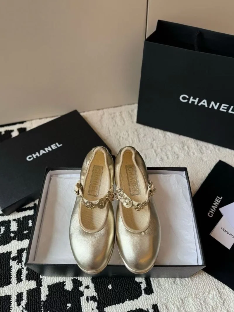 Chanel Low Shoes