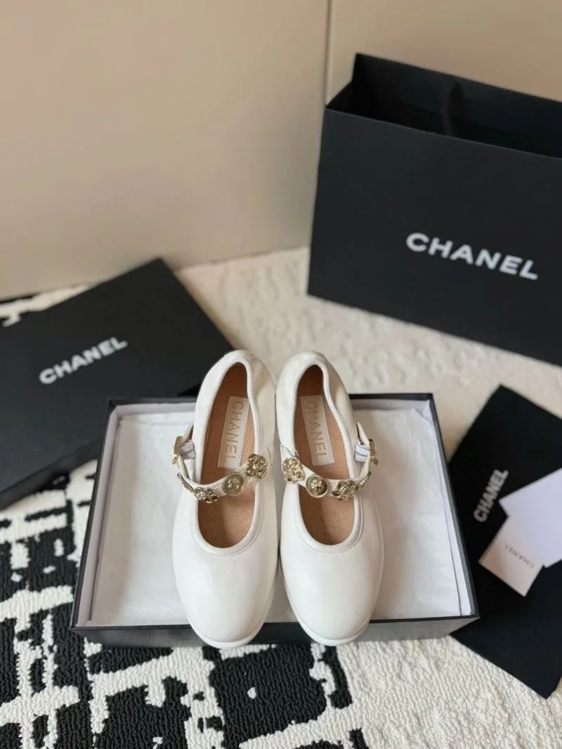 Chanel Low Shoes