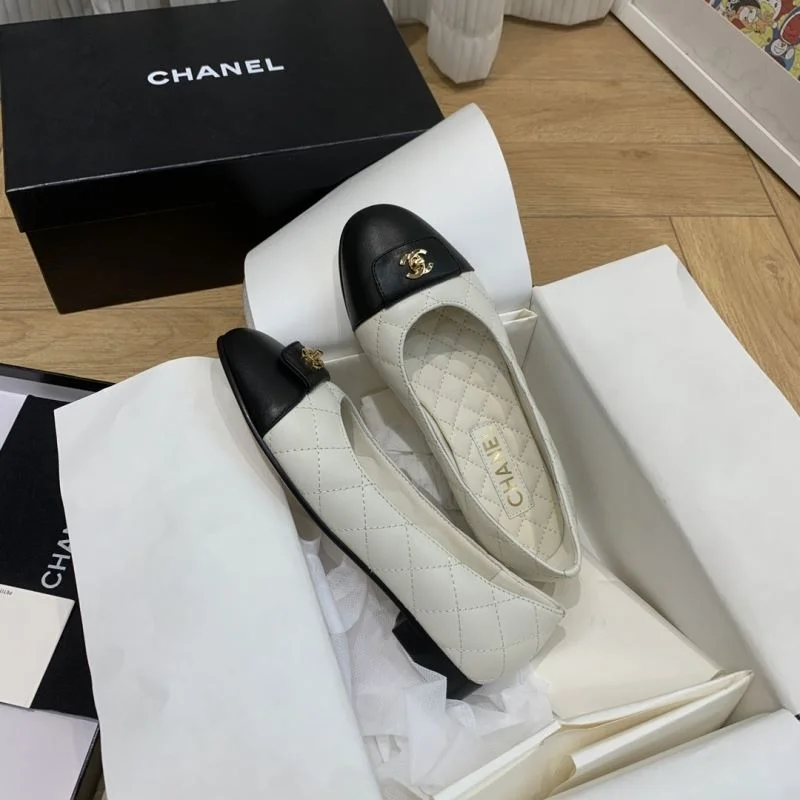 Chanel Low Shoes