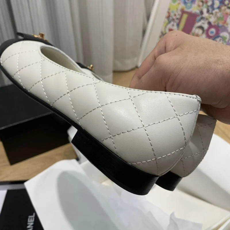 Precise copy Chanel Low Shoes