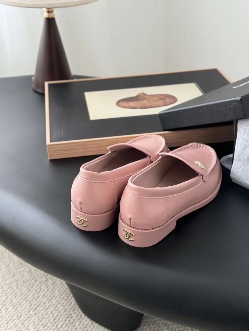 Bargain Chanel Low Shoes