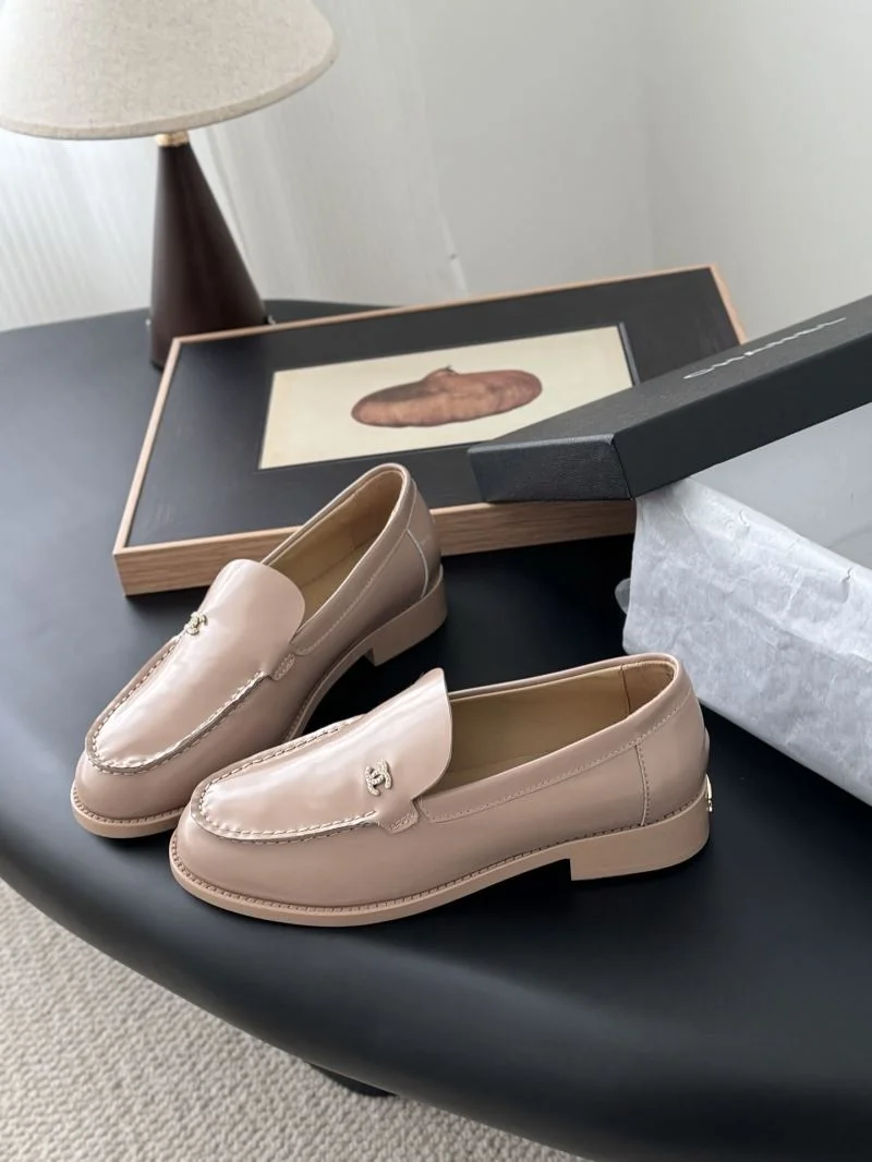 Exact replica Chanel Low Shoes