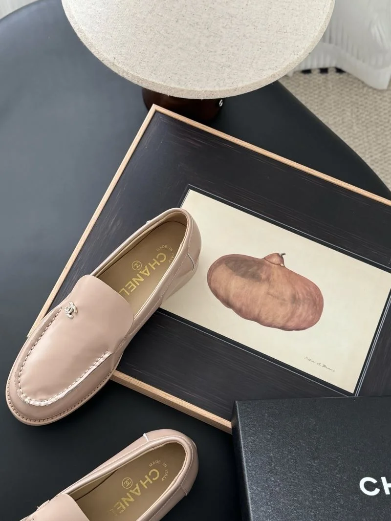 Exact replica Chanel Low Shoes
