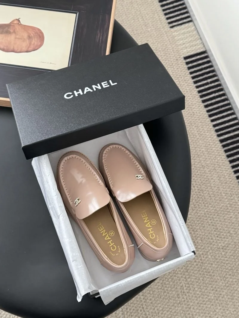 Exact replica Chanel Low Shoes