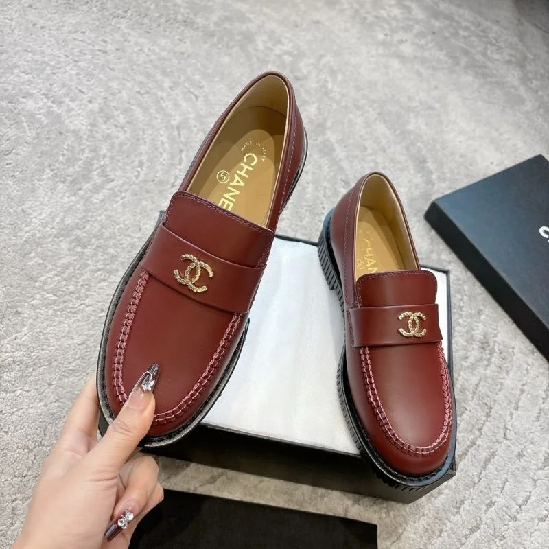 Precise copy Chanel Low Shoes