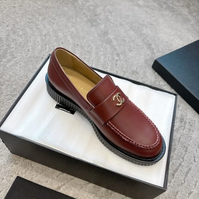 Precise copy Chanel Low Shoes