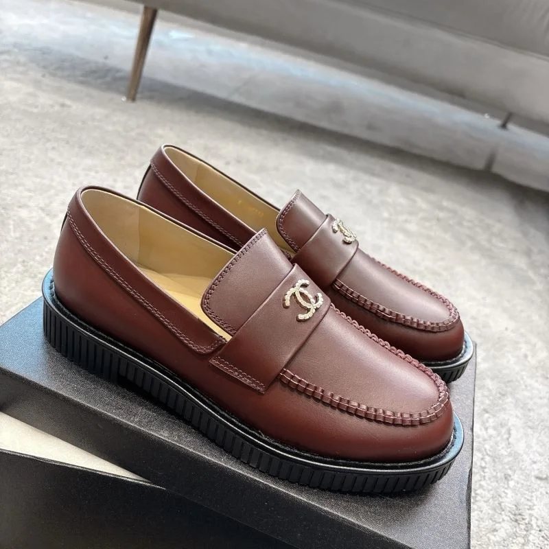 Precise copy Chanel Low Shoes