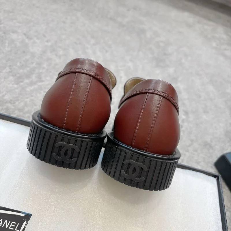 Precise copy Chanel Low Shoes